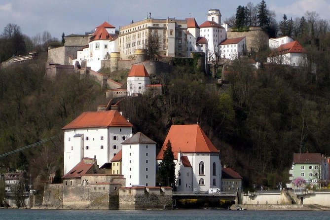 Passau - Castle tour with viewpoint Linde Battery & the St Georges Chapel - Who Is This Tour Best For?
