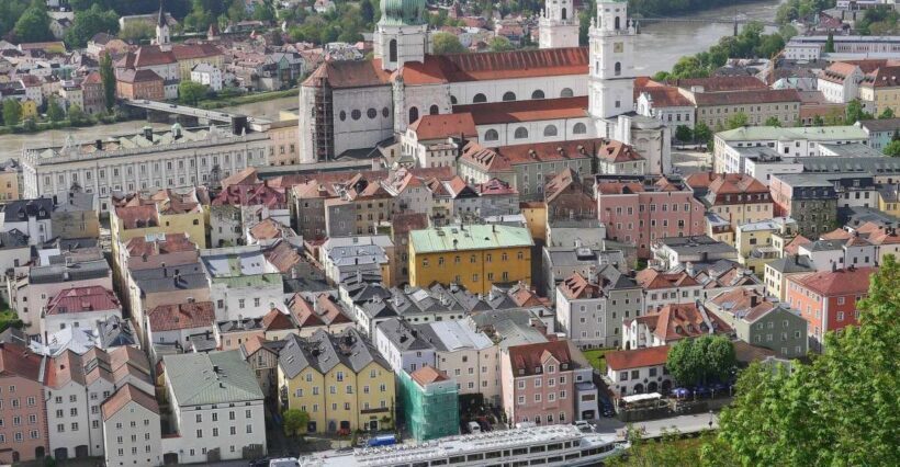 Passau Private Walking Tour with a Professional Guide - An Introduction to the Tour Experience