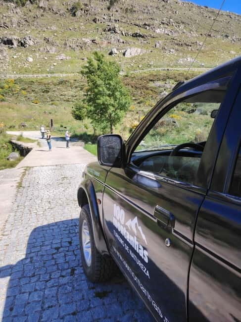 Passeio Guiado em 4x4 para conhecer a Serra da Estrela - Discover the Beauty of Serra da Estrela on a Guided 4x4 Tour