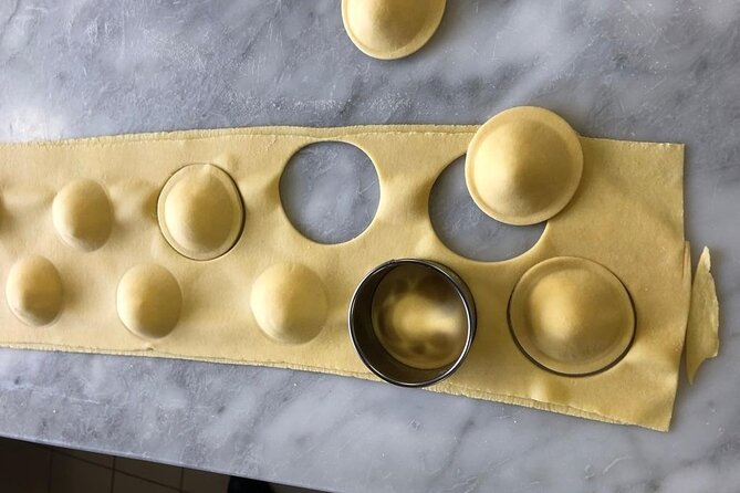 Pasta and Tiramisù class with a panoramic view of Sorrento - FAQ