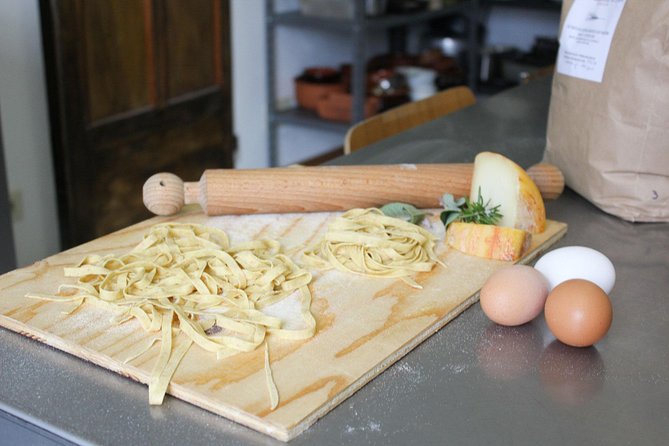 Pasta Class in Bologna in a 15th-Century Estate Home With Chiara - Hands-On Learning: Making Tagliatelle From Scratch