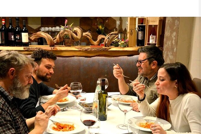 Pasta Lovers - Location and Accessibility: Getting to Pasta Lovers