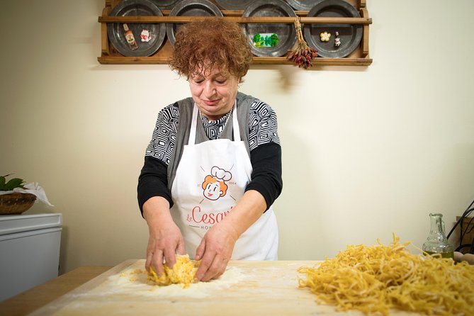 Pasta Making Class With Mamma in Assisi - A Taste of Italy: Wine, Cheese, and Prosecco