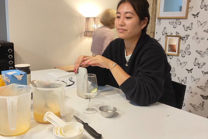 Pastel De Nata and Cocktails Workshop in Porto - Host and Atmosphere