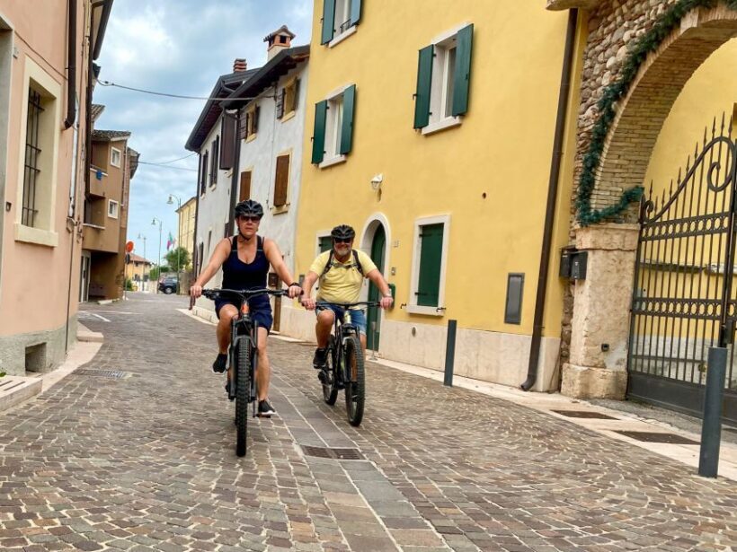 Pastrengo: e-bike tour and wine tasting in the Castle - Who Will Love This Tour?
