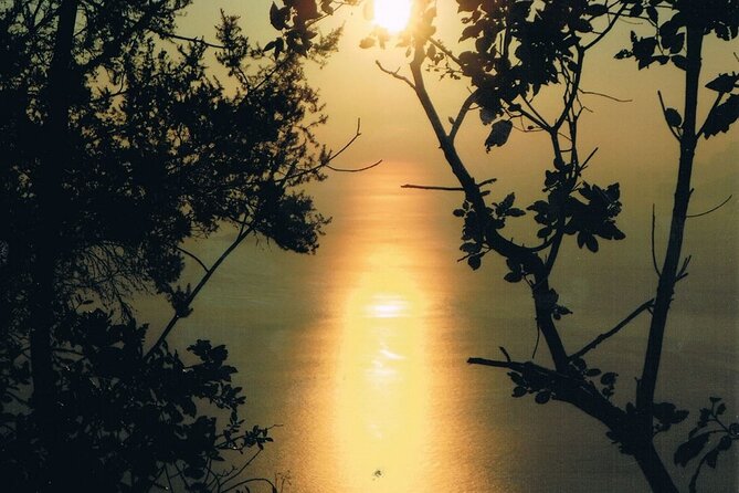 Path of the Gods Gastronomical Hiking With Food Tasting - Hiking Experience