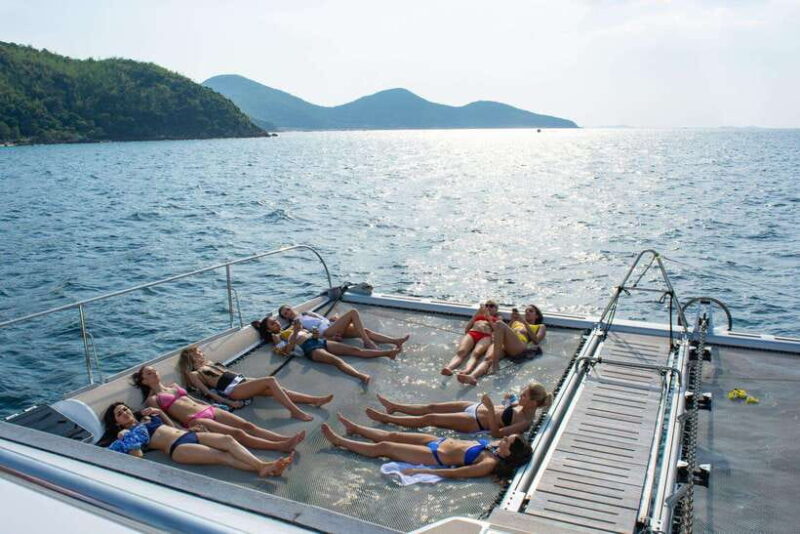 Pattaya: 3 Islands Day Tour on Catamaran with Buffet Lunch - The Sum Up