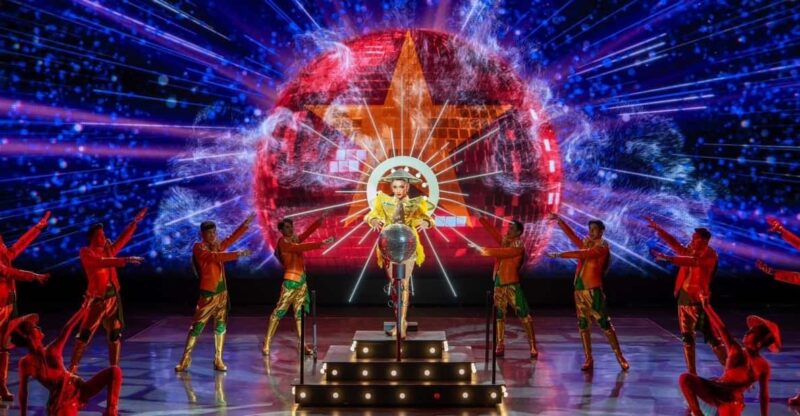 Pattaya: Colosseum Show Experience - Key Points