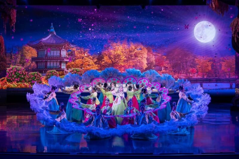 Pattaya: Colosseum Show Experience - Who Is This Experience Best For?