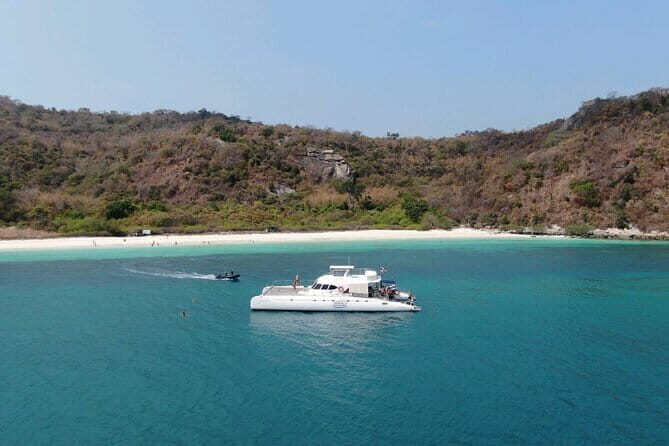 Pattaya Hotel to Bangkok Don Muang (DMK) transfer (upto 8 passengers) - Pricing and Value