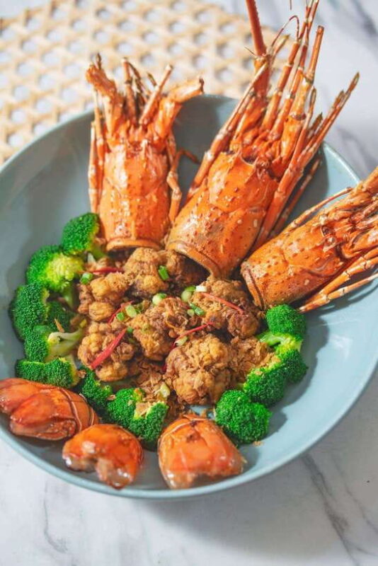 Pattaya: King Seafood Buffet Package - The Experience in Action: A Typical Visit
