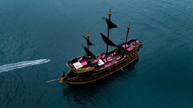 Pattaya: Pirate Yacht Tour with DJ and Water Activities - Key Points