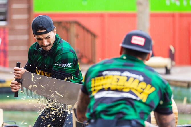 Paula Deen's Lumberjack Feud Supper Show- ALL U CAN EAT - Authenticity and Guest Feedback