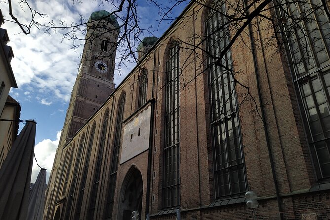 Pauls Private Tour in Munich Old City - Guide Expertise and Tour Experience