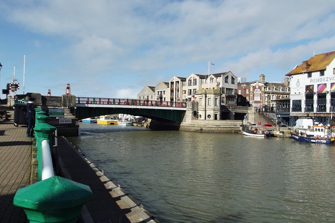 Pauls Walking Tour - Sundays at 10:00am - or Group Book on 07851934735 - Meet Your Guide: Paul