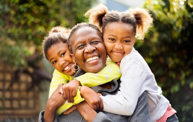 Peaceful Family walking tour in Granada - Key Points