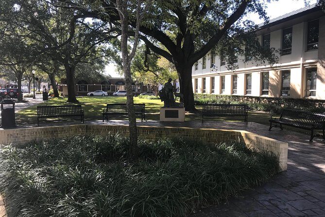 Peacocks, Presidents and Puzzles - The Winter Park Walking Tour + Boat - Analyzing the Value