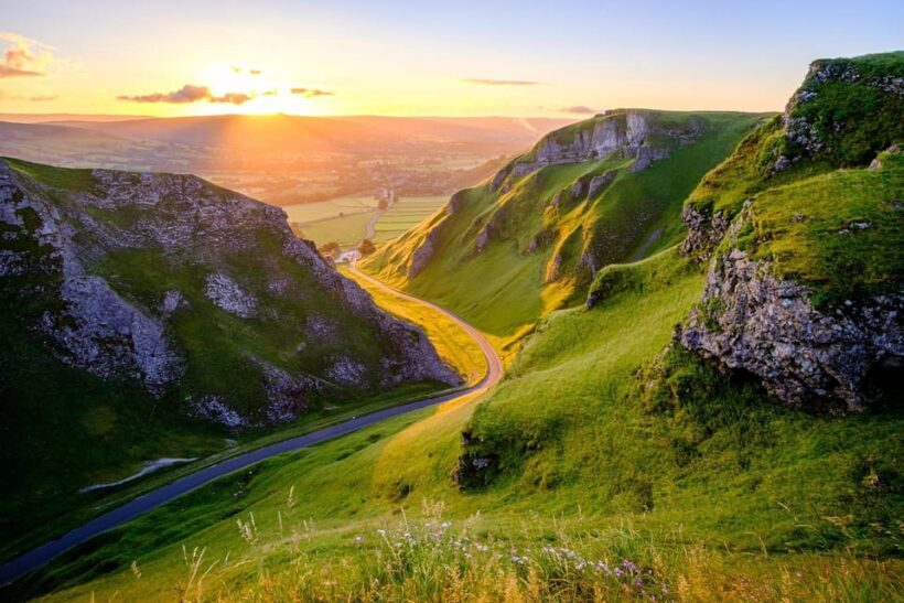 Peak District (Yorkshire): Online Road Trip Guidebook - The Experience: What It’s Like to Use This Guide