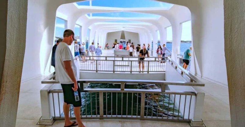 Pearl Harbor and Oahu Circle Island Tour FROM KAUAI - FAQ