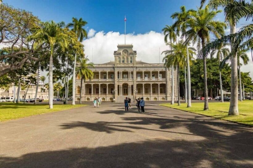 Pearl Harbor and Oahu Circle Island Tour FROM KONA - Key Points