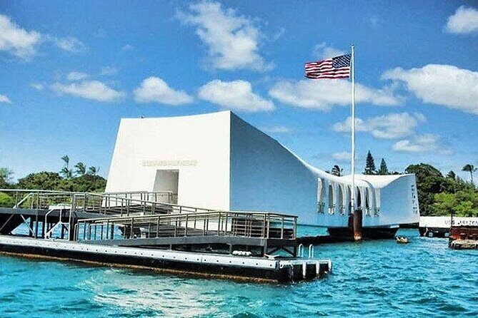 Pearl Harbor Arizona tour from HNL Airport - Who Should Consider This Tour?