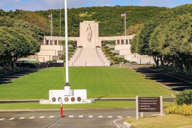 Pearl Harbor Oahu Circle Island Tour - A Deep Dive into the Pearl Harbor Oahu Circle Island Tour