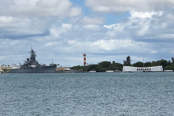 Pearl Harbor Shuttle from Waikiki - In-Depth Look at the Tour Experience