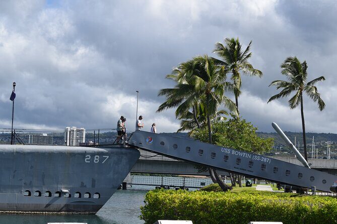 Pearl Harbor Trolley Shuttle from Waikiki - The Sum Up