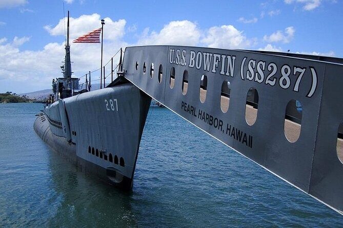 Pearl Harbor USS Arizona & Bowfin Submarine - Introduction: A Solid Dive into Pearl Harbor’s Historic Sites