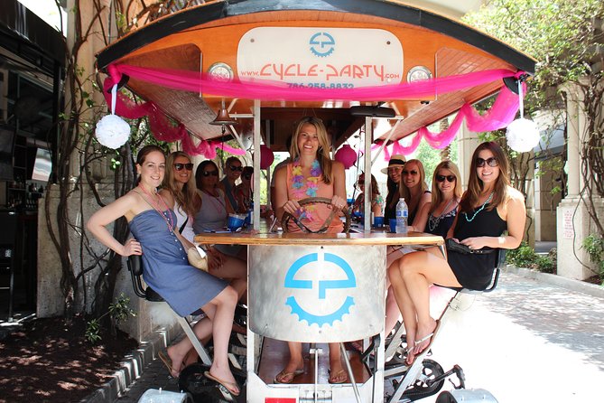 Pedibus Pub Crawl in Fort Lauderdale - Exploring Downtown Fort Lauderdale
