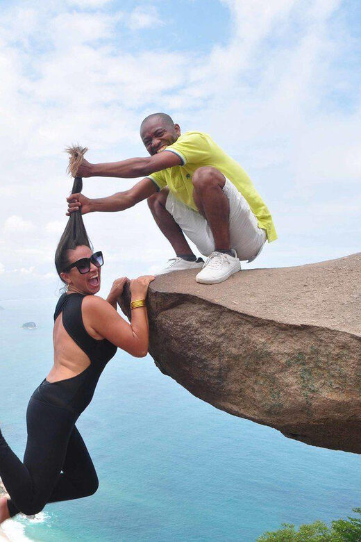 Pedra do Telégrafo: Trail and Beach Beauty Discovery - Transportation and Timing: Getting There and Back