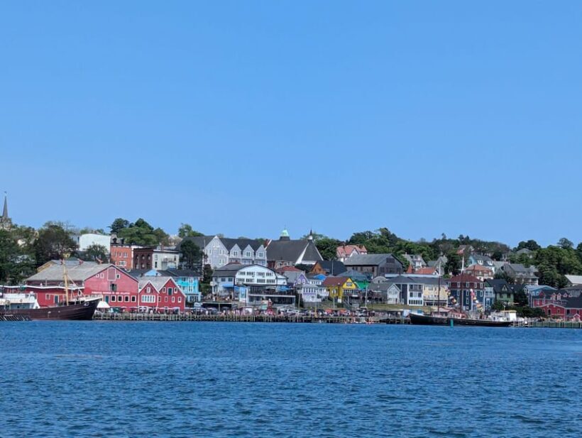 Peggys Cove & Lunenburg + 3 Hidden Gems  Full Day Tour - FAQ