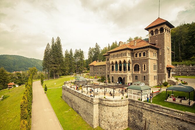 Peles & Cantacuzino Castles: Gourmet Wine & Cultural Day trip - Appreciating the Stunning Vistas From Cantacuzino Castle