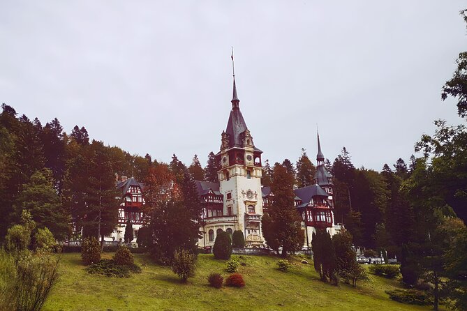 Peles Castle, Bran Castle & Rasnov Fort. Private Tour From Brasov - Storytelling and Historical Insights