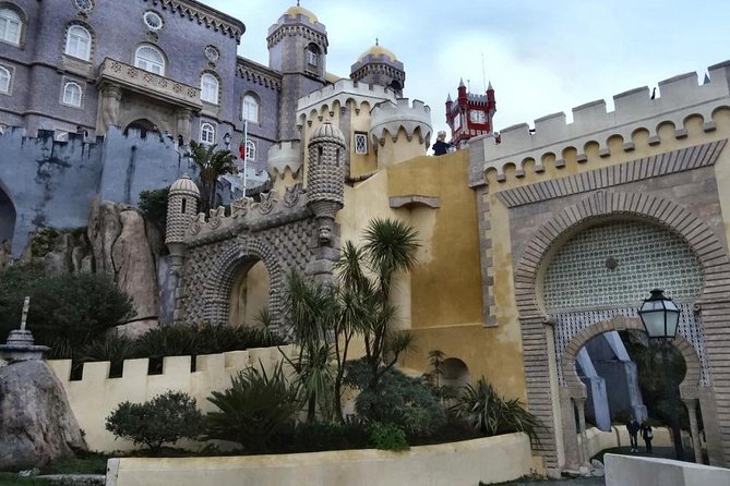 Pena Palace and Regaleira Private Tour All Tickets Included - Meet Your Knowledgeable Guides