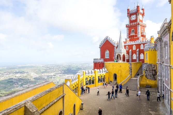 Pena Palace, Moorish Castle and Quinta da Regaleira Walking tour - Authentic Experiences and Traveler Insights