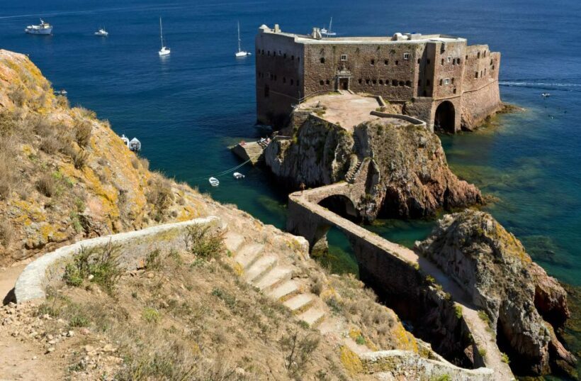 Peniche: Berlengas Roundtrip and Glass-Bottom Boat Cave Tour - The Experience from a Traveler’s Perspective