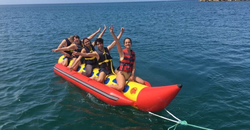 Peniche: Traction Buoy or Banana Boat Adventure - Key Points