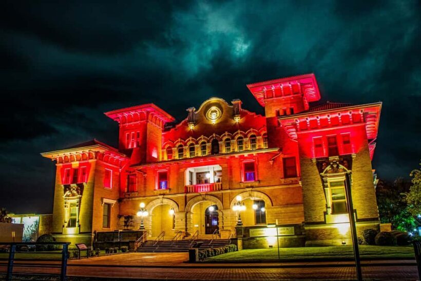 Pensacola Ghost Tours: Perdition, Pirates, & Purgatory - The Tour Experience in Detail