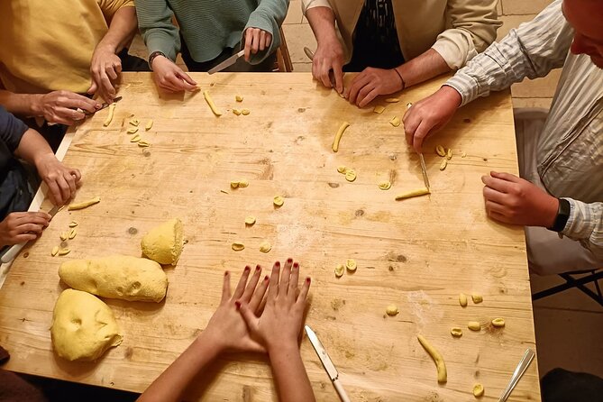 People of Bari Unusual Guided Tour With Pasta Making at Grandma House - Highlights of the Tour