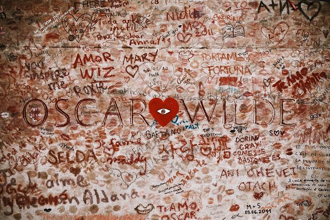 Pere Lachaise Cemetery Paris - Exclusive Guided Walking Tour - Discovering the Graves of Renowned Luminaries