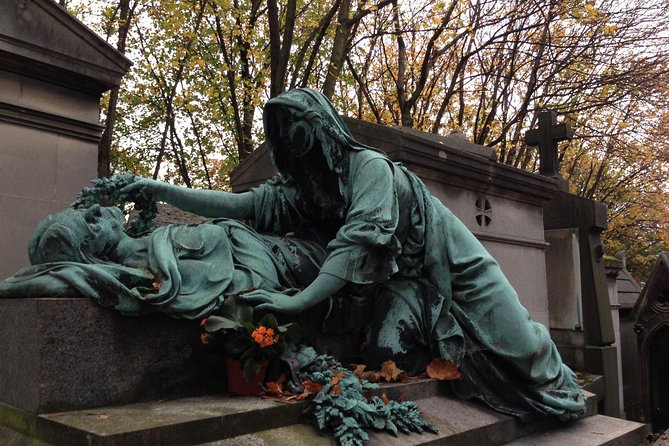 Pere Lachaise Cemetery Paris - Exclusive Guided Walking Tour - Uncovering the Remarkable Personalities