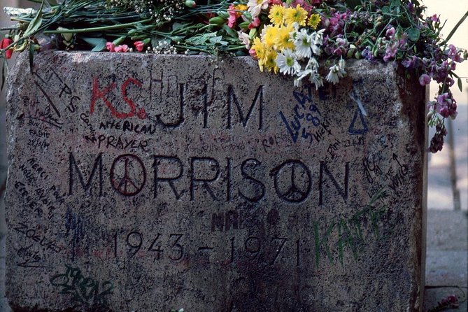 Pere Lachaise Cemetery Paris - Exclusive Guided Walking Tour - Knowledgeable and Engaging Guides