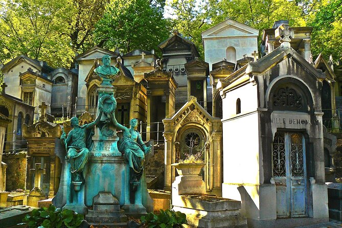 Pere Lachaise Cemetery Private Walking Tour - Who Should Consider This Tour?