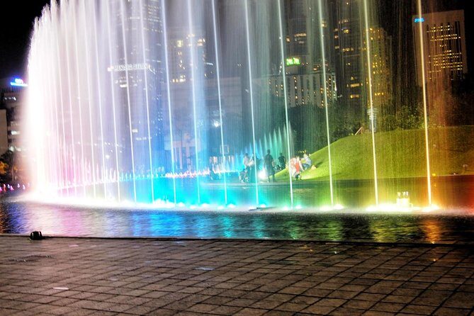 Perfect Night at Lake Symphony, The River of Life & Saloma Bridge - Who Should Consider This Tour?