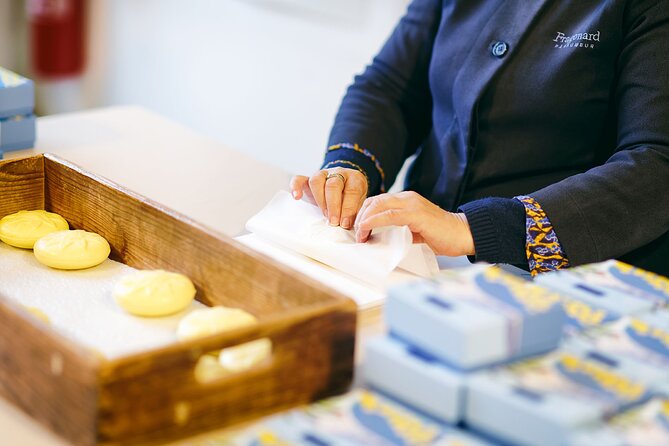 Perfume Making Class and Guided Visit of Fragonard in GRASSE - Creating Your Own Personalized Perfume