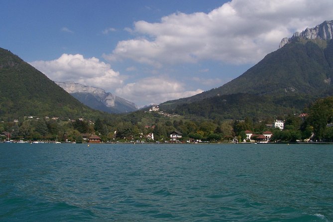 Pérouges & Annecy Private Day Trip With Food Tasting From Lyon - Reviews and Traveler Experiences
