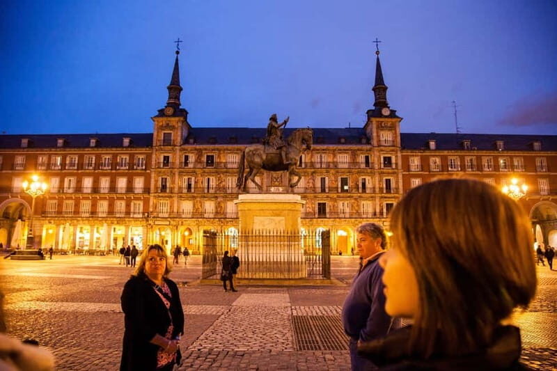 Personalised Traditional Madrid Night Tapas and Drinks Tour - Why This Tour Works Well