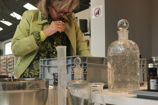 Personalized Perfume Creation Workshop - The Sum Up