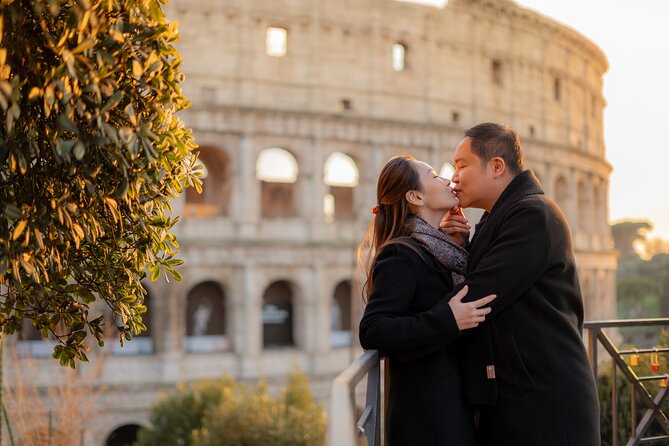 Personalized Photoshoot Outside the Colosseum - Meeting Details and Accessibility